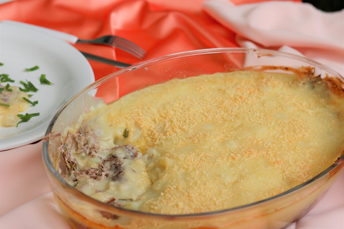 Escondidinho de Carne Desfiada com Mandioca: Uma Receita Saborosa e Reconfortante!